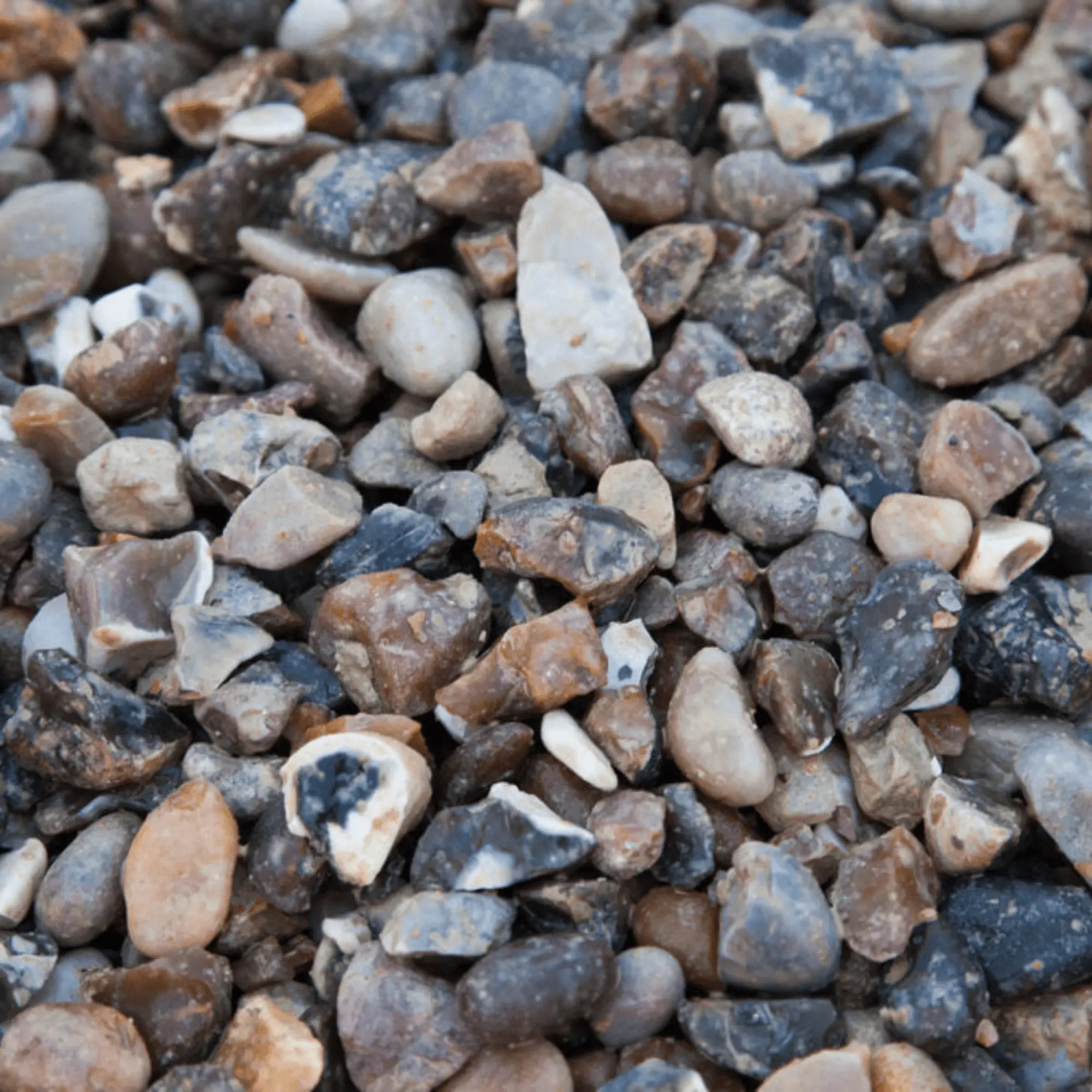 20mm Shingle – 25kg Mini Bag - Clarke Fencing